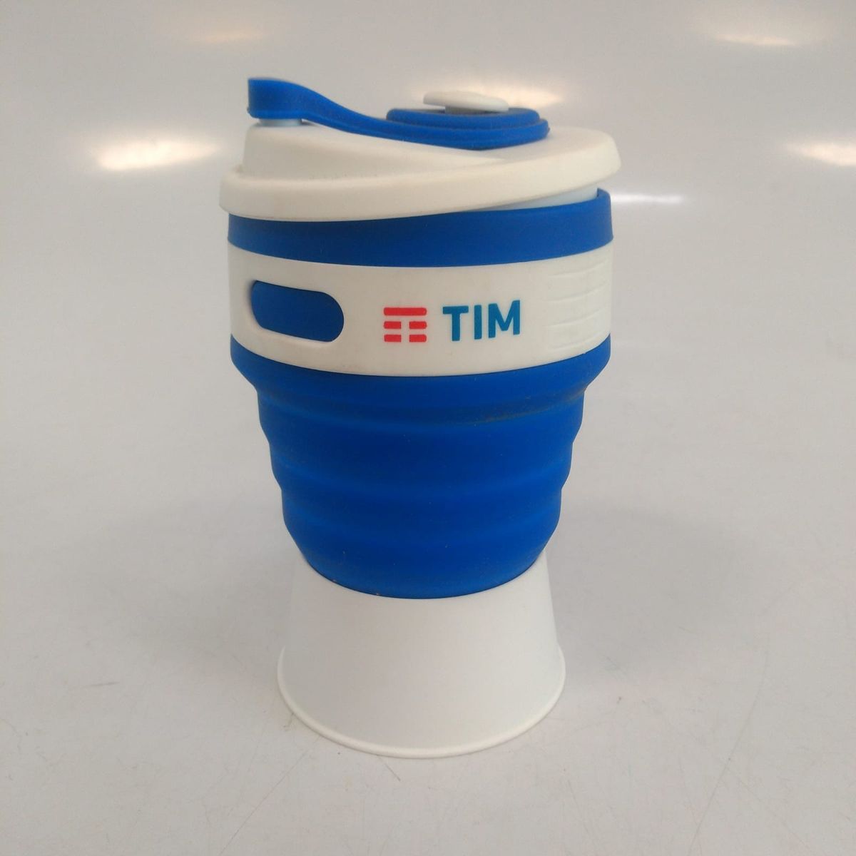 Copo Dobravel Tim | Item de Decoração Tim Usado 80420789 | enjoei