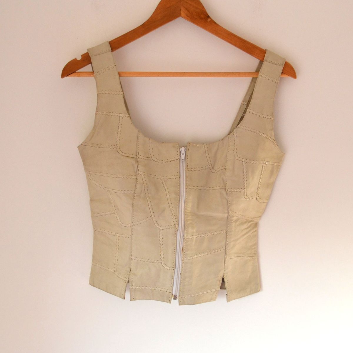 Corpete Couro Legítimo Vintage Corselet | Blusa Feminina Tina Brunelli ...