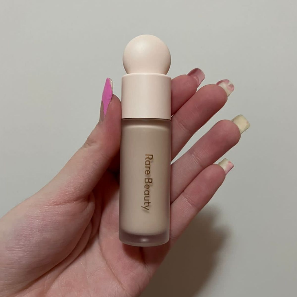 Corretivo Líquido Rare Beauty Liquid Touch Brightening Concealer - Cor ...