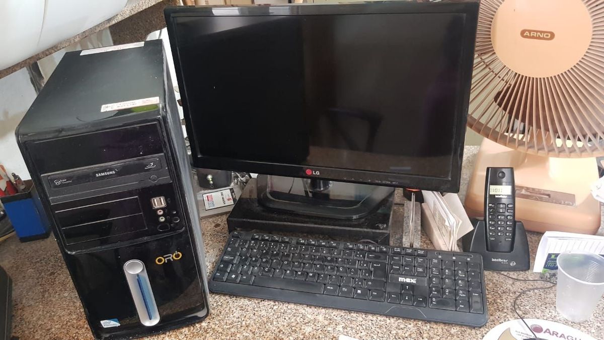 Cpu Mais Monitor | Móvel p/ Casa Lg Usado 42114757 | enjoei