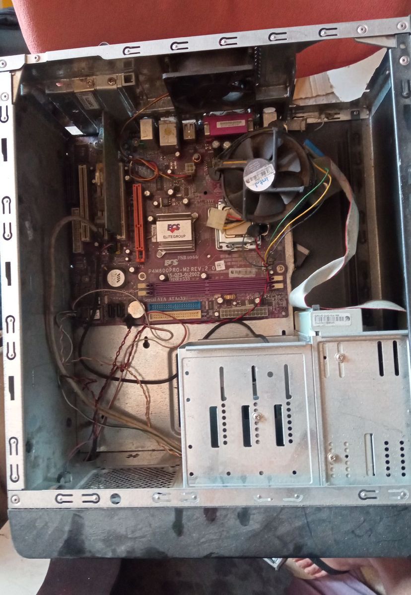 Cpu Pentium 4 | Computador Desktop Kennex Usado 95017485 | enjoei