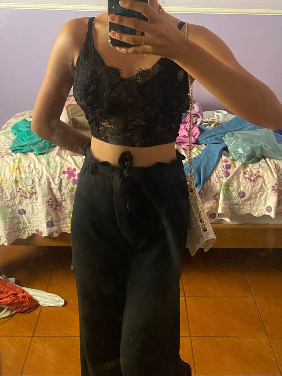 Crepped Preto e Calça Pantalona | Calça Feminina Usado 51291582 | enjoei