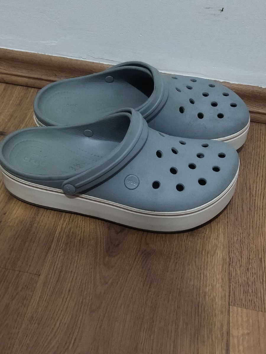 Croc Original | Sapato Feminino Crocs Usado 75241244 | enjoei