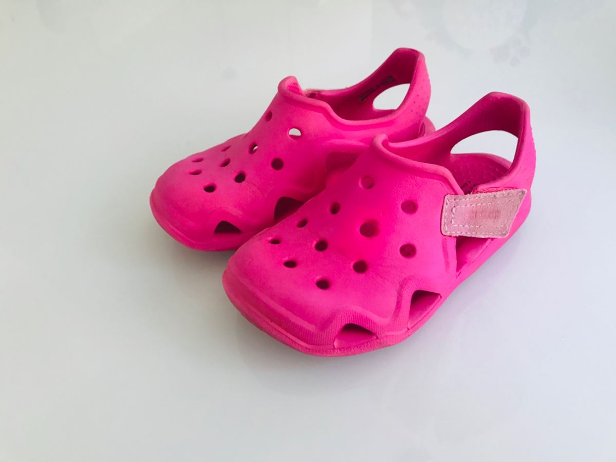 Croca Infantil | Calçado Infantil para Meninas Crocs Usado 79024195 ...