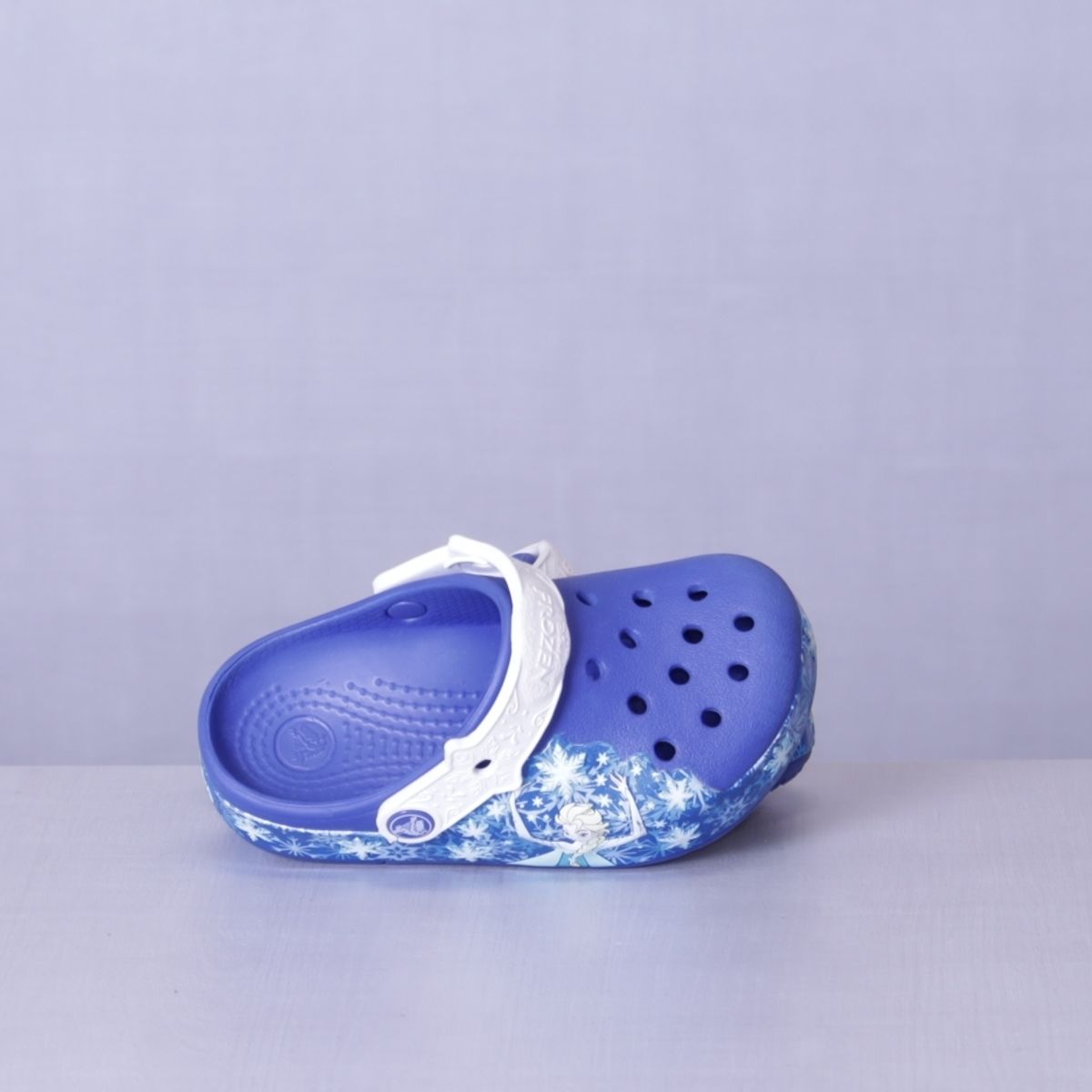 Crocs Azul Frozen | Calçado Infantil para Meninas Frozen Nunca Usado ...