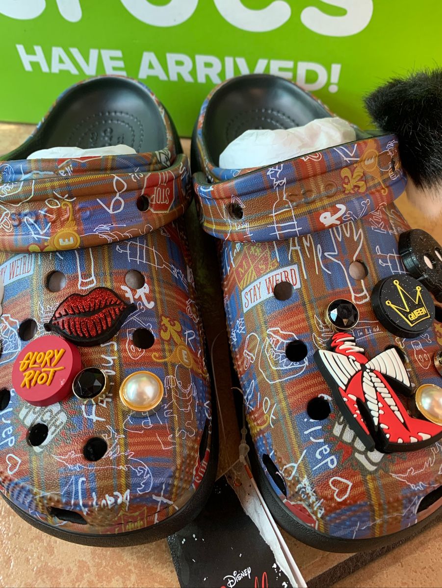 Crocs Cruella | Sapato Feminino Crocs Nunca Usado 60136734 | enjoei