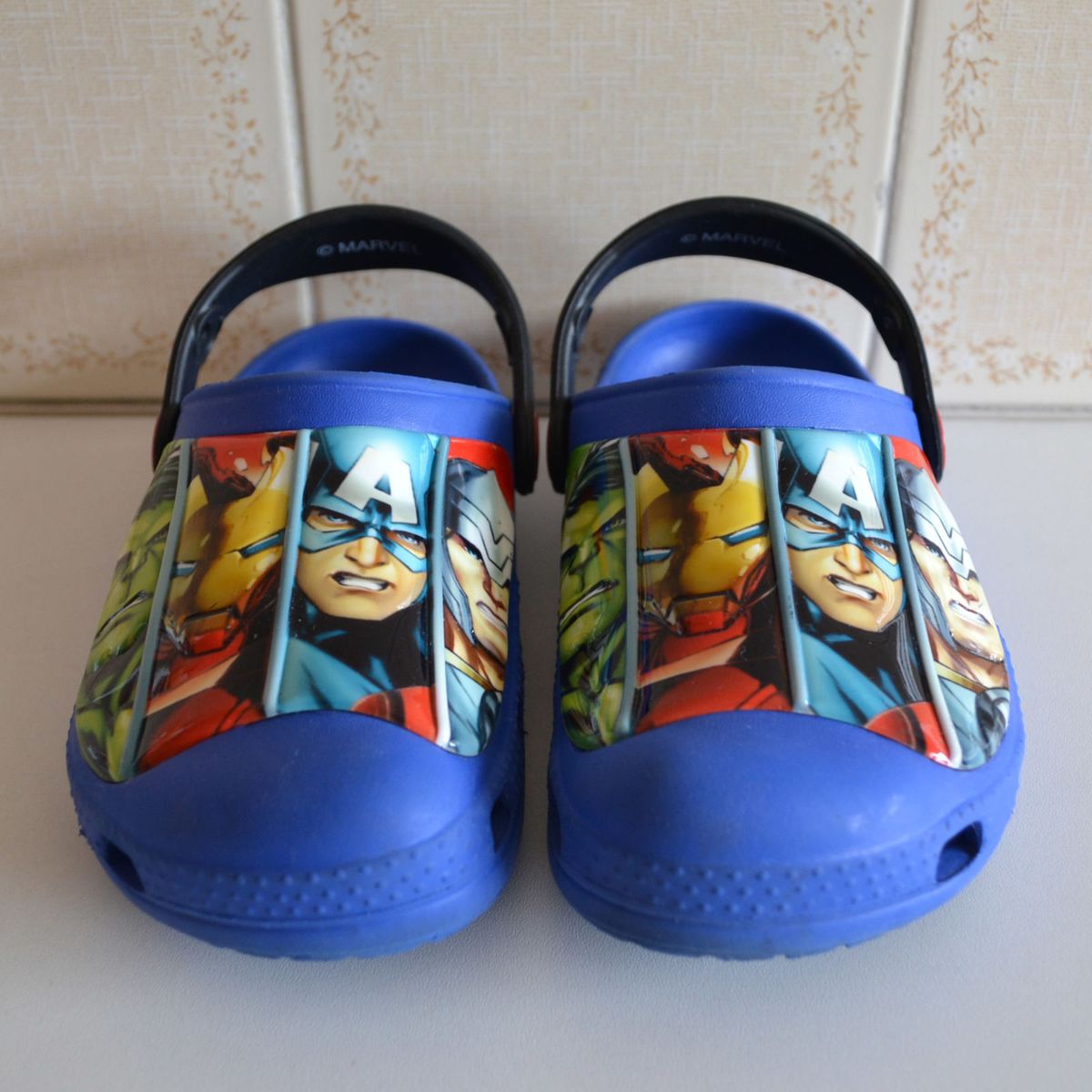 Crocs Marvel Avengers | Calçado Infantil para Meninos Crocs Usado ...