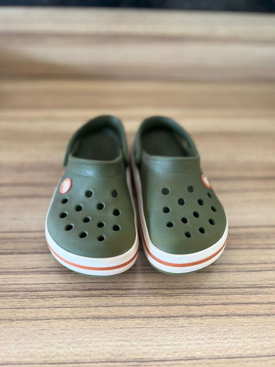 Crocs Menino Infantil Verde Militar | Calçado Infantil para Meninos ...