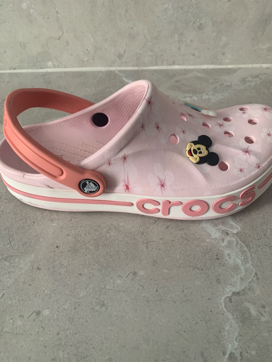 Crocs Tam 36,flores Cor Rosa e Branco | Sapato Feminino Crocs Usado ...