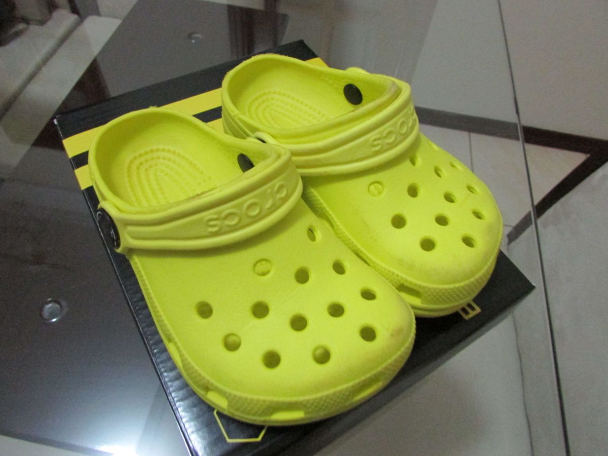Crocs Unissex Amarelo | Calçado Infantil para Meninas Crocs Usado ...
