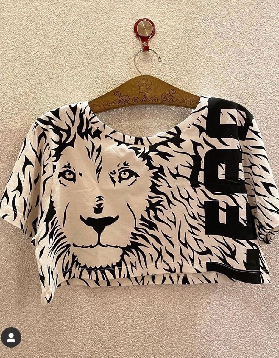 Cropped Matte Leão, Novo Tam P | Camiseta Feminina Farm Nunca Usado ...