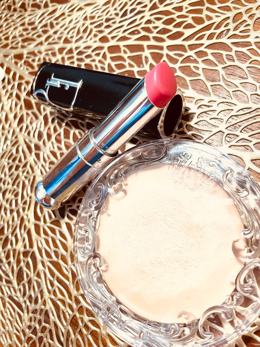 Dior Addict 567 Rose Bobby + Base Kvd Good Apple | Maquiagem Feminina ...