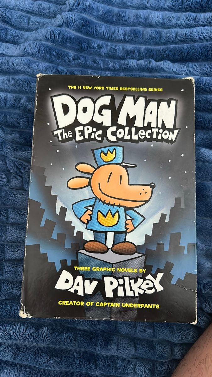 Dog Man The Epic Collection | Livro Scholastic Usado 135466134 | enjoei