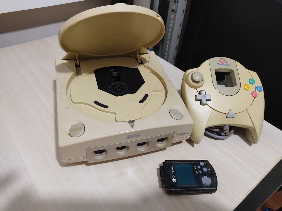 Dreamcast com Controle e Vmu | Console de Videogame Sega Usado 74730885 ...