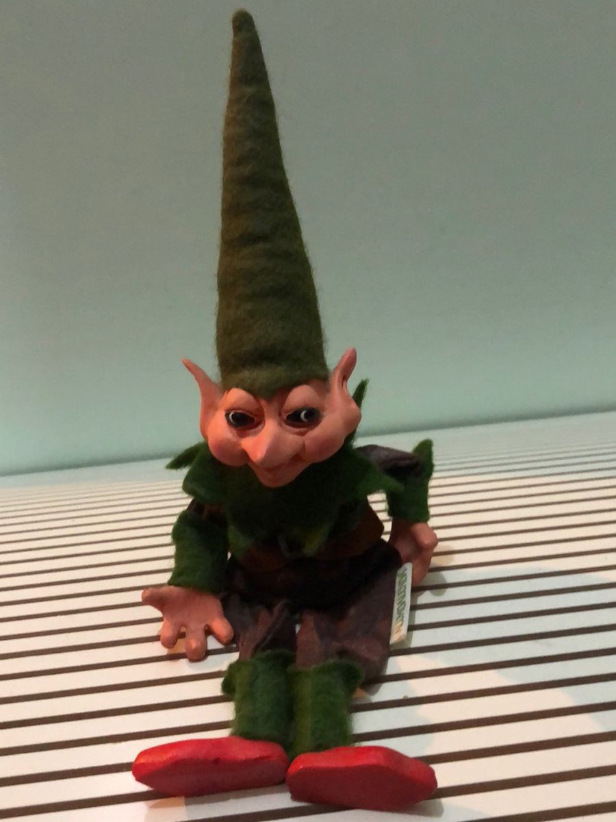 Duende da Sorte Além da Lenda | Item de Decoração Além Da Lenda Usado ...