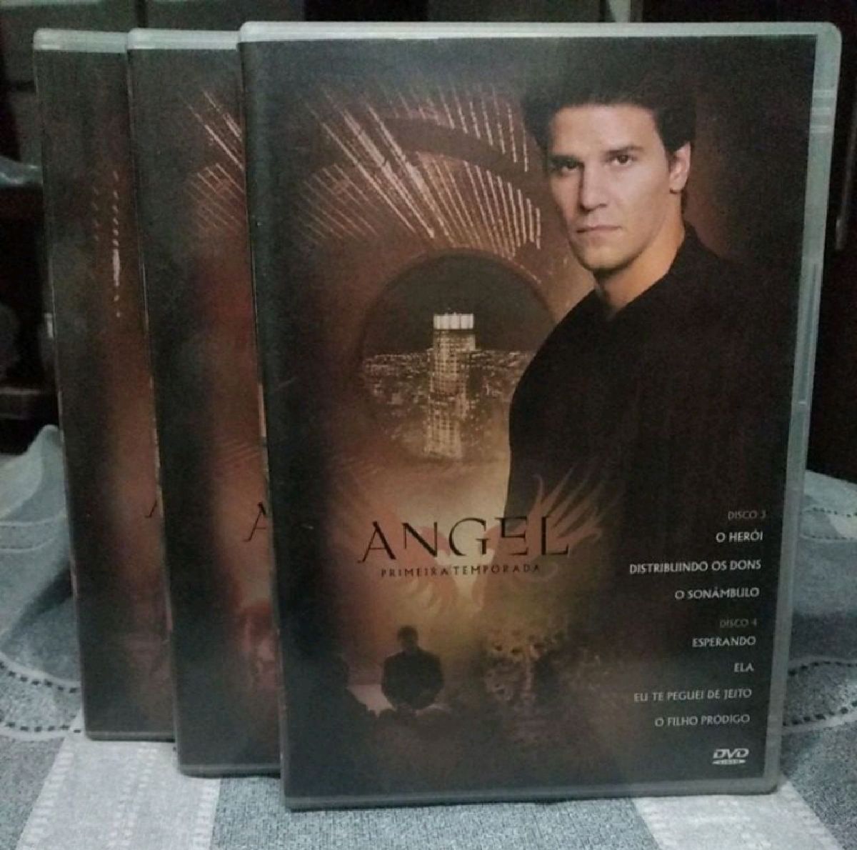 Dvds/angel - 1ª Temporada Completa | Filme e Série Usado 81828685 | enjoei