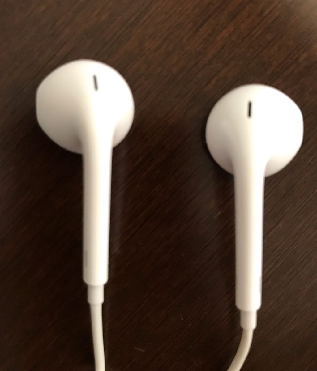 Earpods Original Apple | Item de Música Apple Usado 60071641 | enjoei