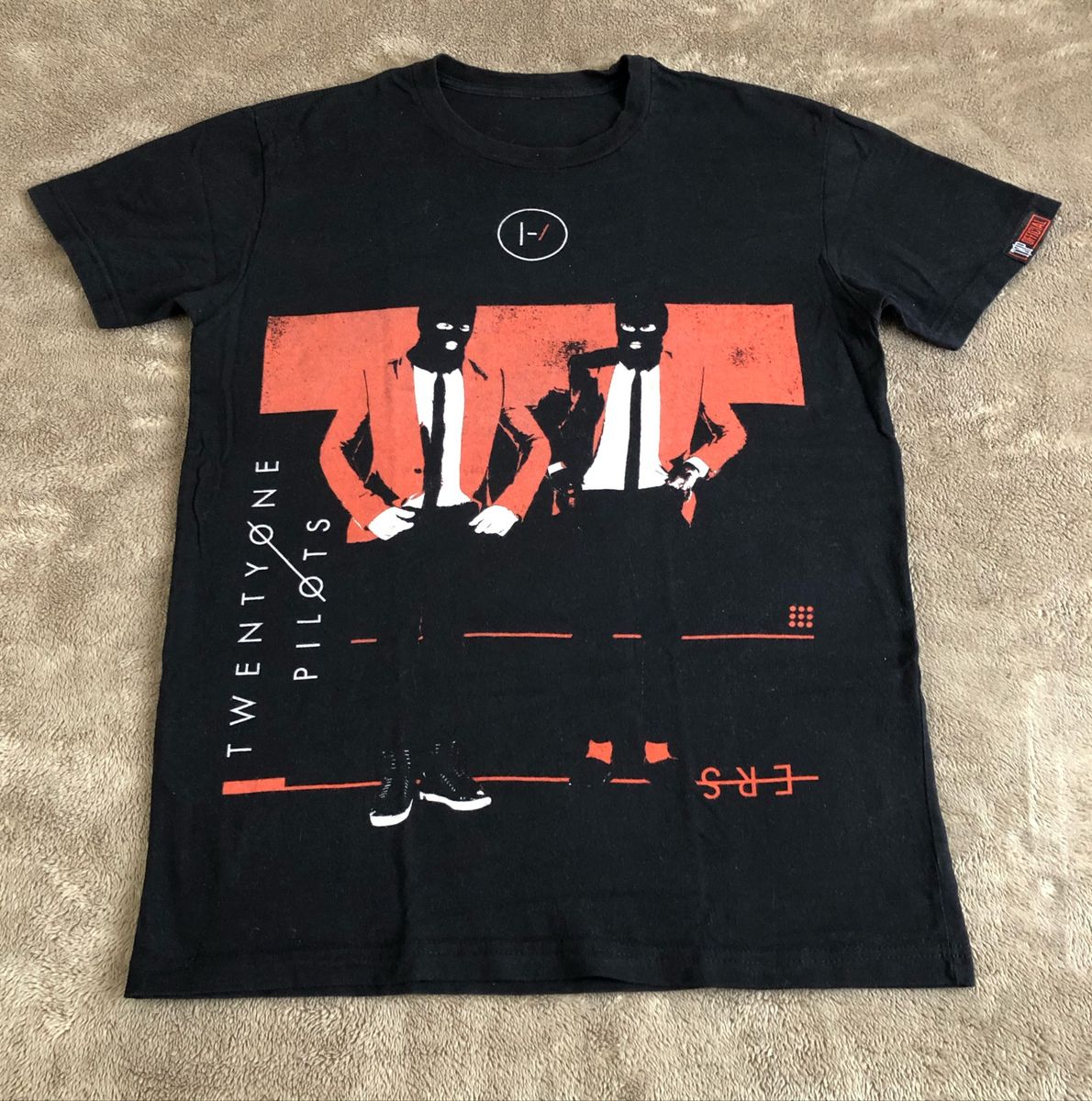 Emotional Roadshow Merch | Camiseta Masculina Tøp Nunca Usado 40621963 ...