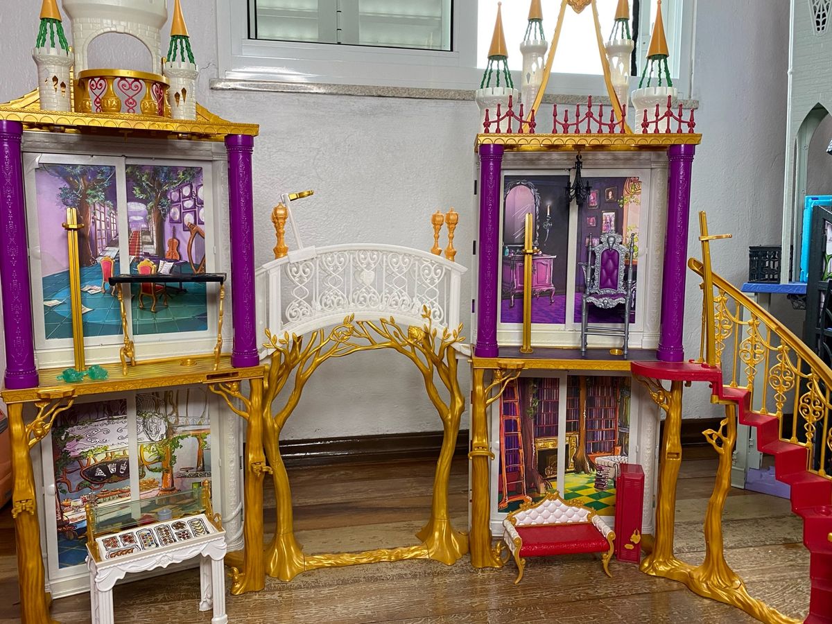 Escola Ever After High | Brinquedo Mattel Usado 65104028 | enjoei