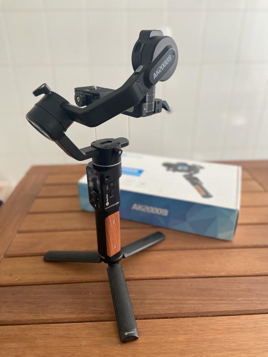 Estabilizador Gimbal Feiyutech Ak2000c | Filmadora Feiyutech Usado ...