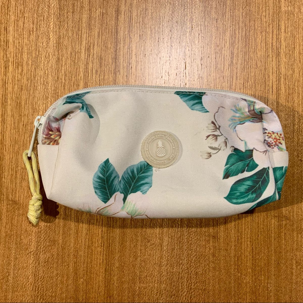 Estojo Farm | Necessaire Feminina Farm Usado 34248404 | enjoei