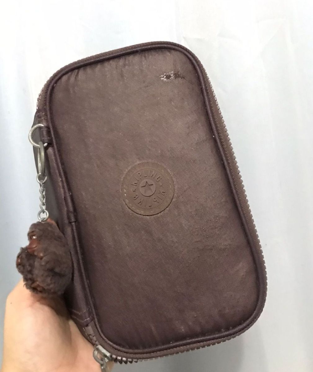 Estojo Kipling | Item de Papelaria Kipling Usado 74530043 | enjoei