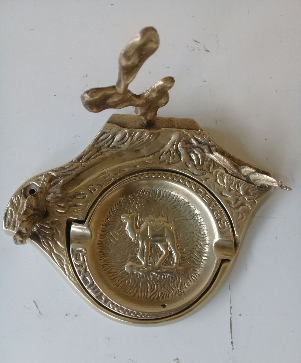 Estou Vendendo Um Antigo Cinzeiro de Bronze Fabricado em Estou Vendendo Um Antigo Cinzeiro de Bronze Fabricado em