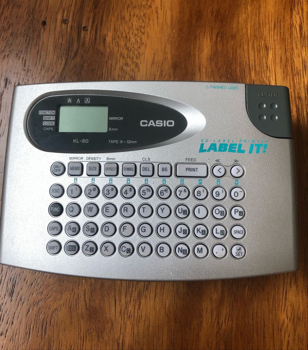 Etiquetadora Casio Kl-60 Label It Printer | Item Info & Eletro Casio ...