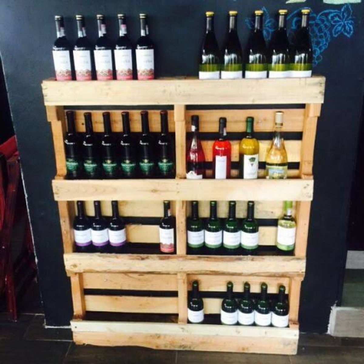 Expositor de Bebidas, Bar Adega de Parede | Item de Decoração Usado ...