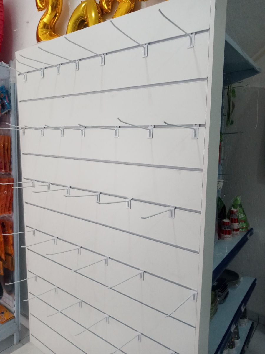 Expositor de Chao Alta Qualidade | Móvel Usado 80002006 | enjoei