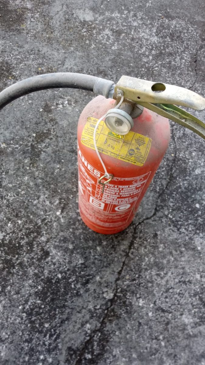 Extintor Po Quimico Vazio 4kg | Móvel p/ Casa Usado 74791070 | enjoei