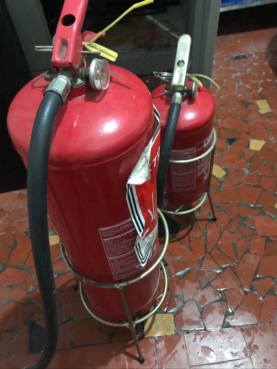 Extintor Usado Precisa Recarregar | Item p/ Esporte e Outdoor Extintor ...