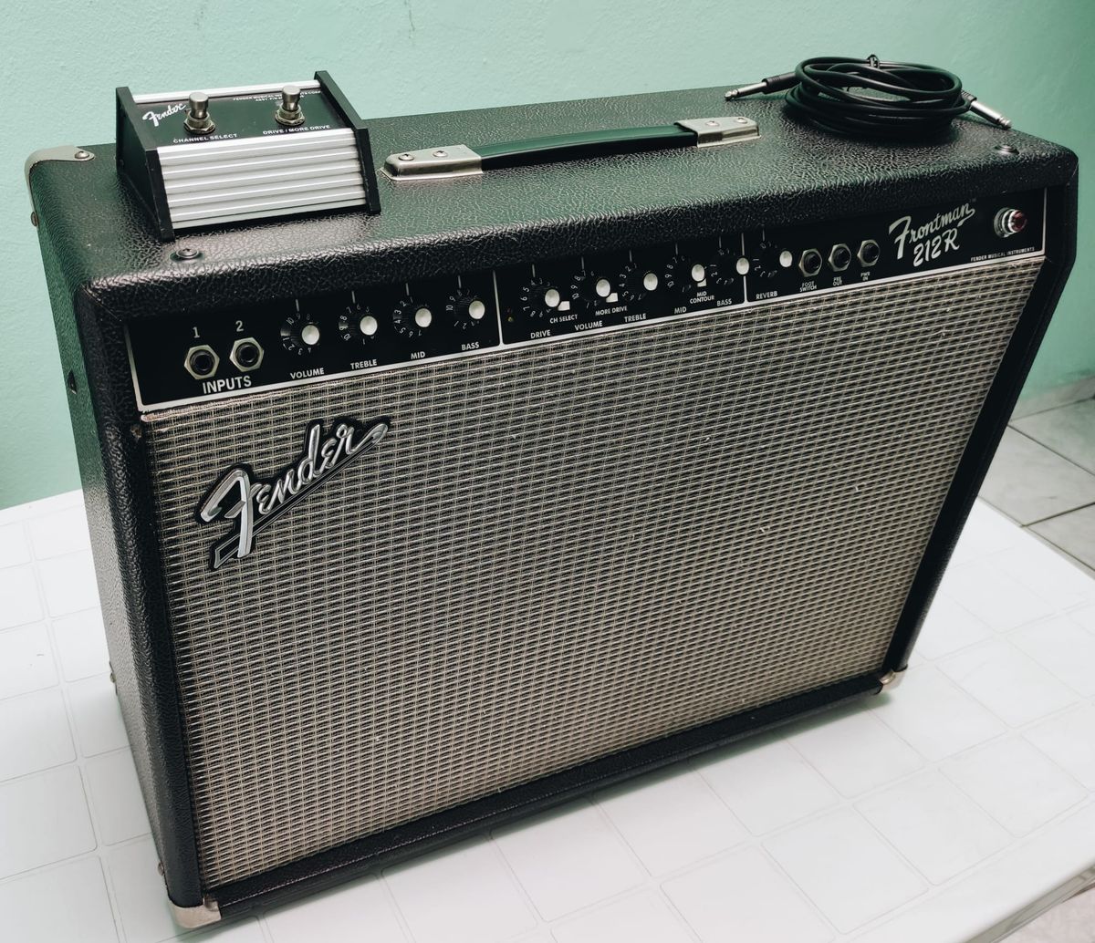 Fender Frontman 212r + Footswitch e Cabo Original | Item de Música ...