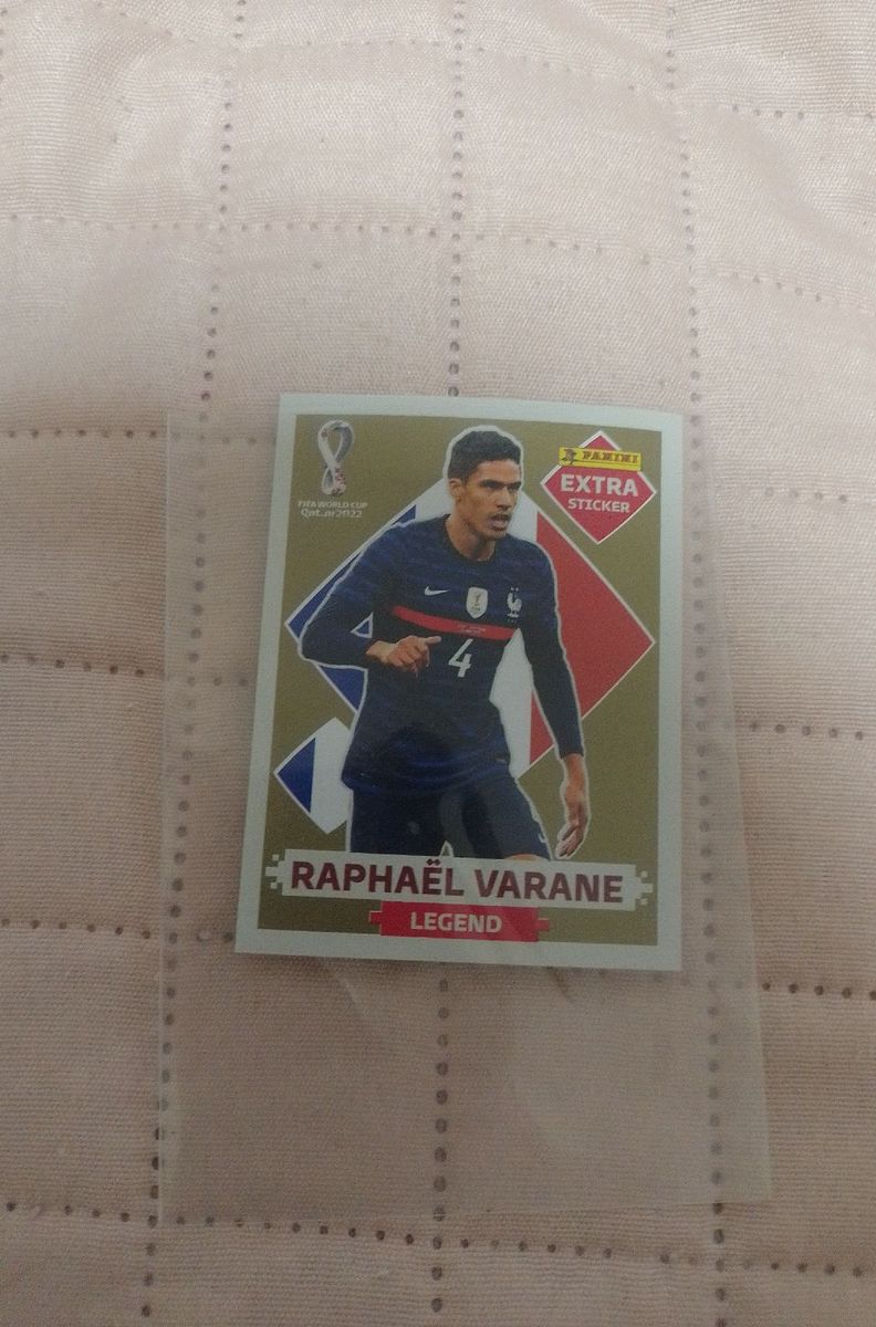 Figurinha Legend Gold do Raphaël Varane | Cacareco Panini Nunca Usado ...