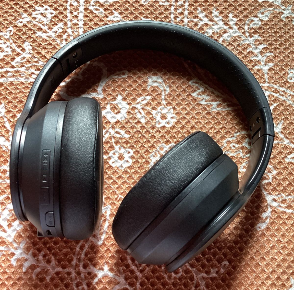 Fone de Ouvido Bluetooth 700 Husky sem Fio | Item de Música Husky Usado ...