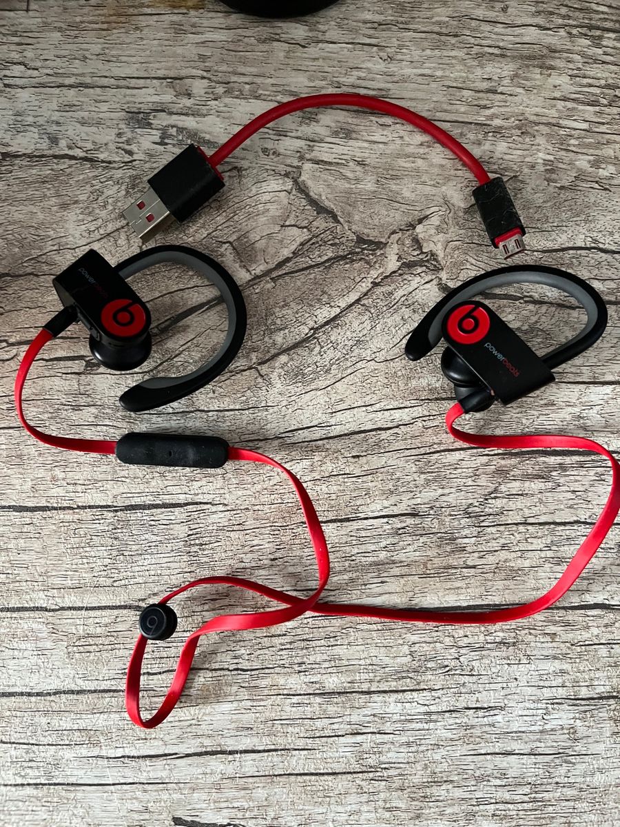 Fone de Ouvido Bluetooth Power Beats | Item de Música Power Beats Usado ...
