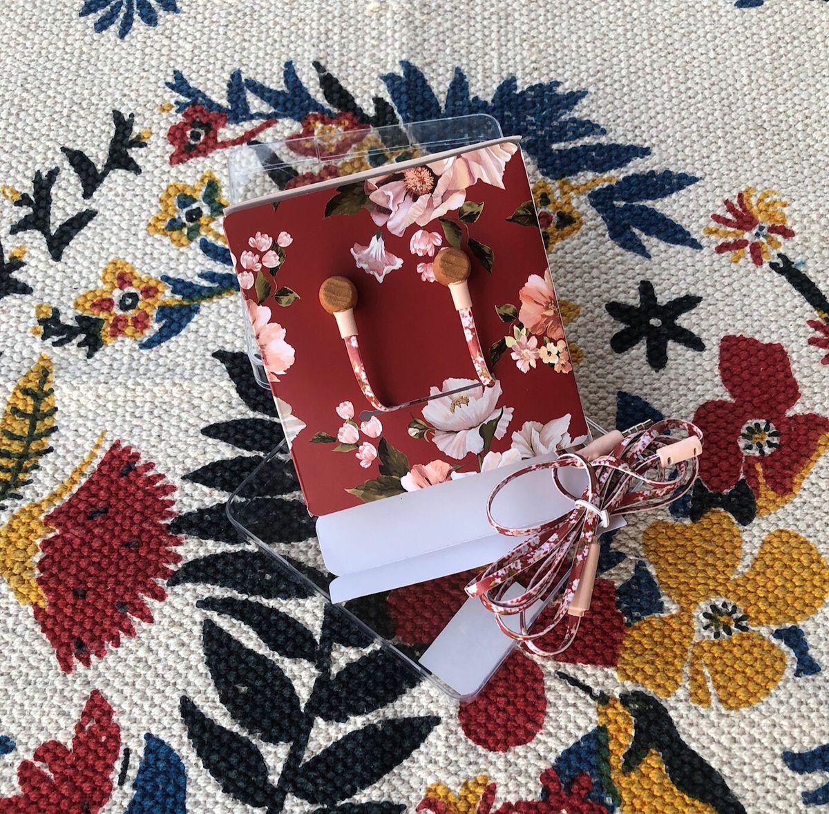 Fone Ziriguidum Farm | Item de Música Farm Nunca Usado 34623919 | enjoei