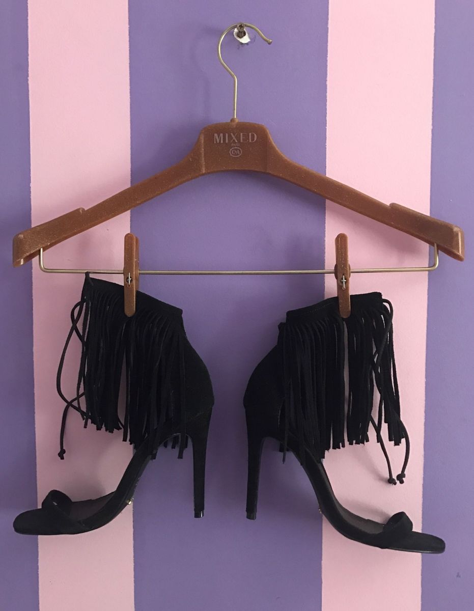 Franjas Rocker | Sandália Feminina Schutz Usado 24562471 | enjoei