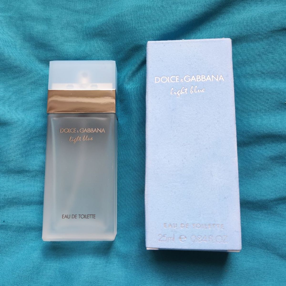 Frasco e Caixa Aveludada Perfume Light Blue Dolce Gabbana | Perfume ...