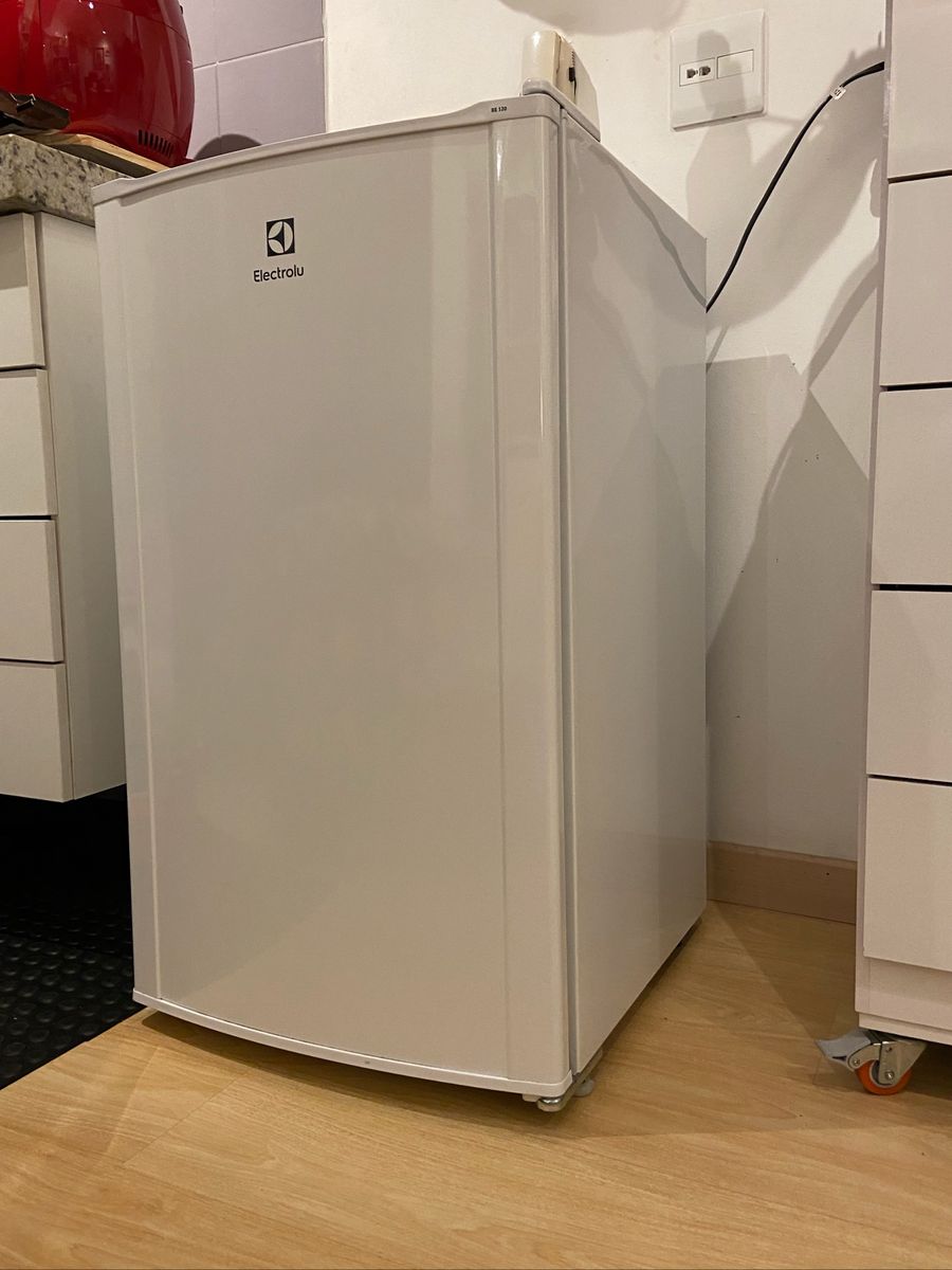 Frigobar Grande | Eletrodoméstico Electrolux Usado 43064592 | enjoei