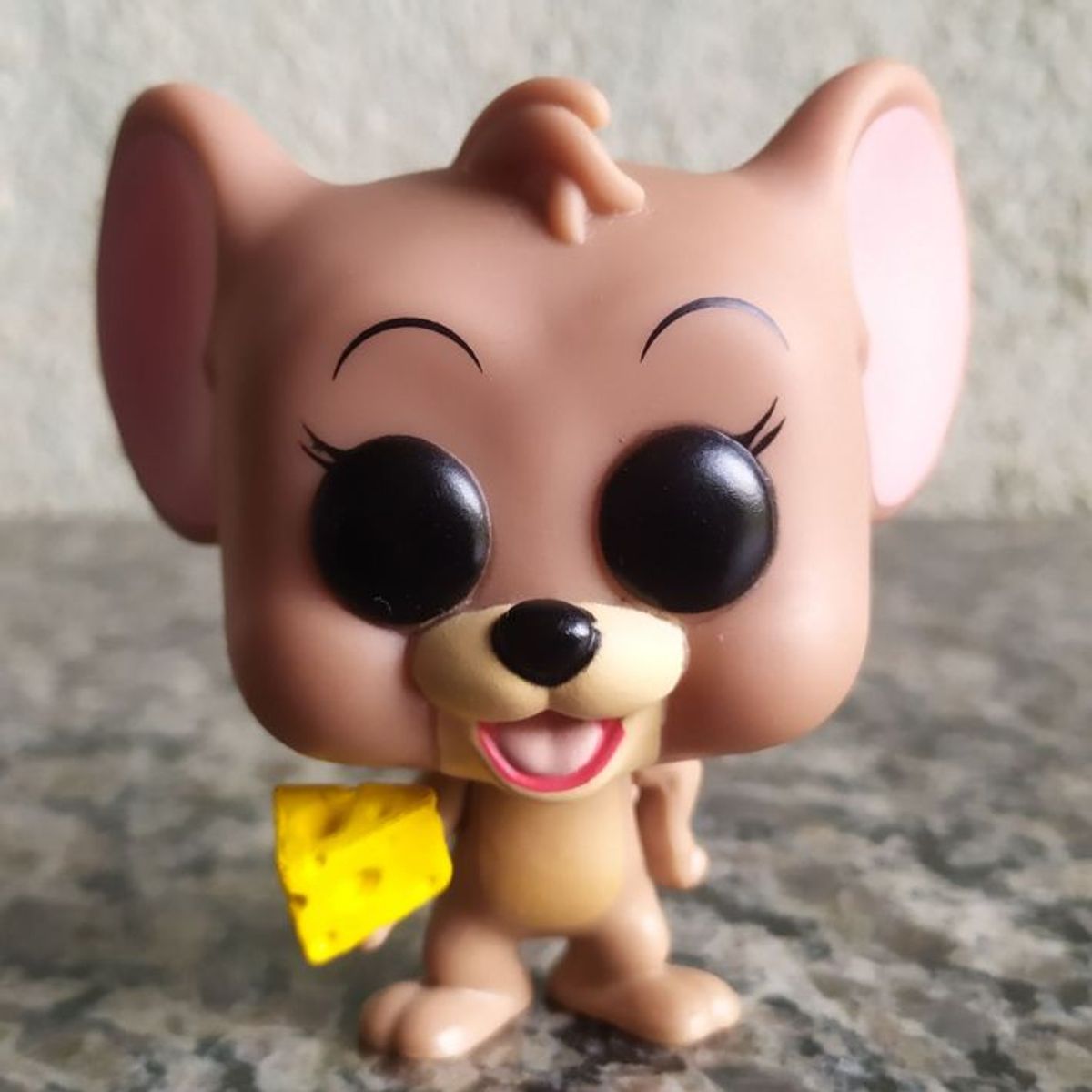 Funko Pop! Animation: Jerry (with Cheese) #405 - Tom And Jerry ...