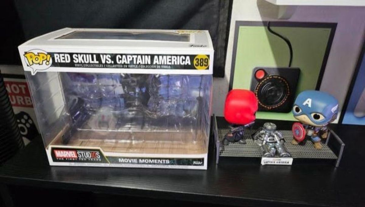 Funko Pop Red Skull Vs Captain America Movie Moments 389 | Brinquedo ...