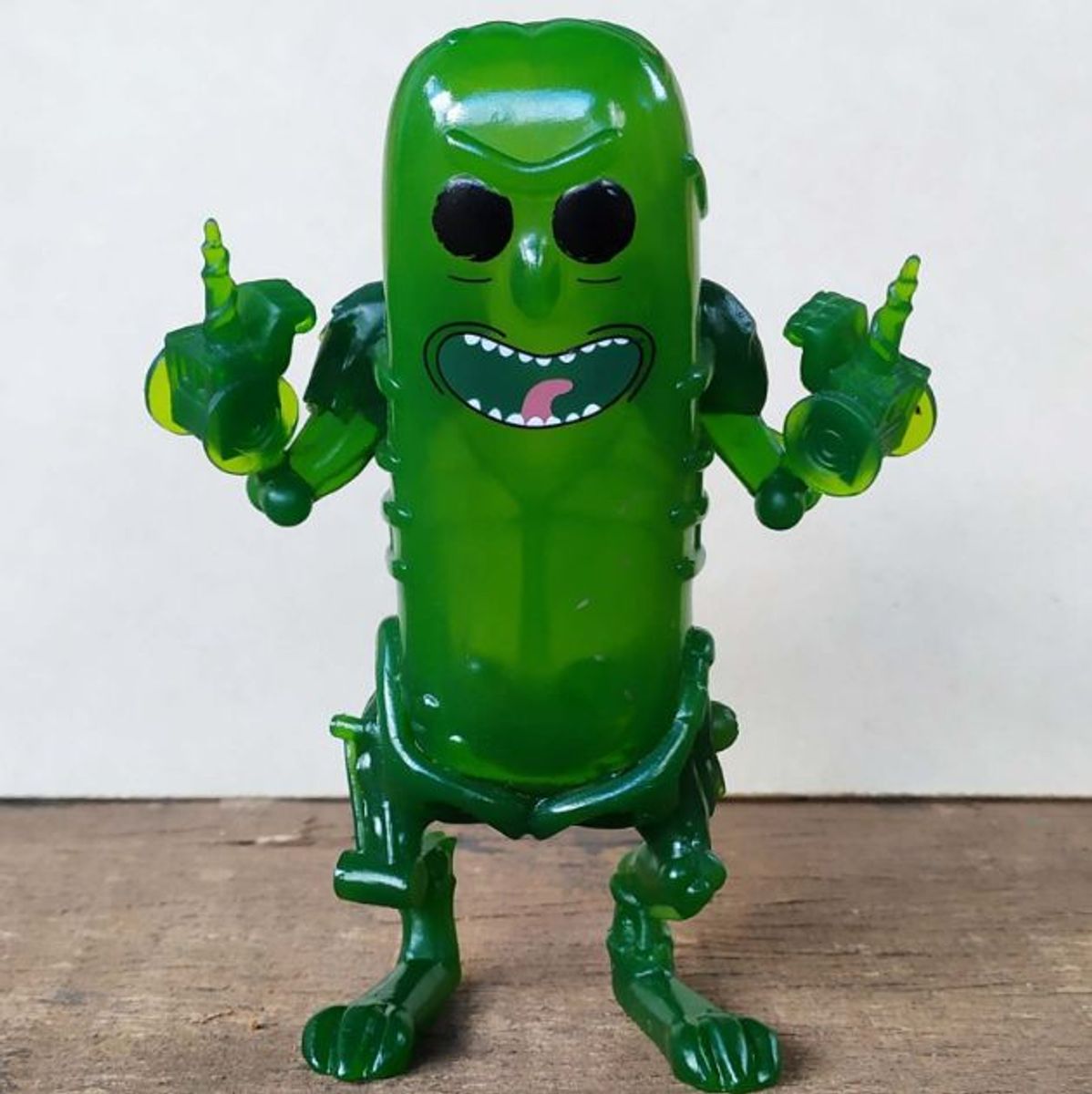 Funko Pop! Rick And Morty: Pickle Rick (translucent) #333 - Exclusivo ...