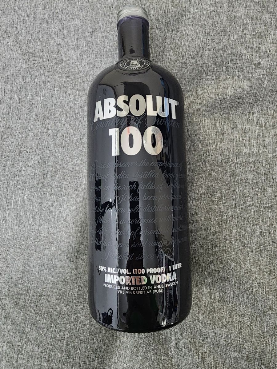 Garrafa Absolut | Cacareco Absolut Usado 106487606 | enjoei