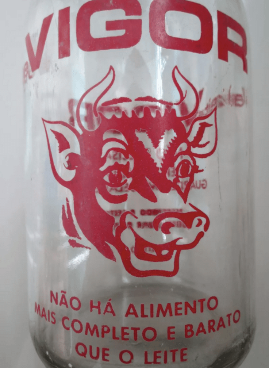 Garrafa de Leite Antiga | Produto Vintage e Retro Vigor Usado 70895544 ...