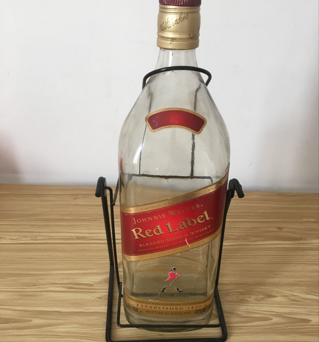 Garrafa de Red Label 4,5l Decorativa | Item de Decoração Red Label ...