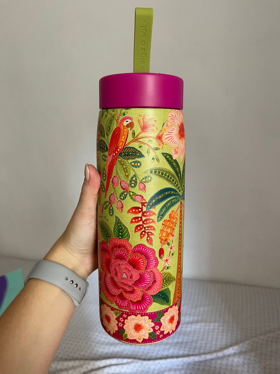 Garrafa Farm 1 Litro Coleção Verão 2023 | Produto Feminino Farm Usado ...