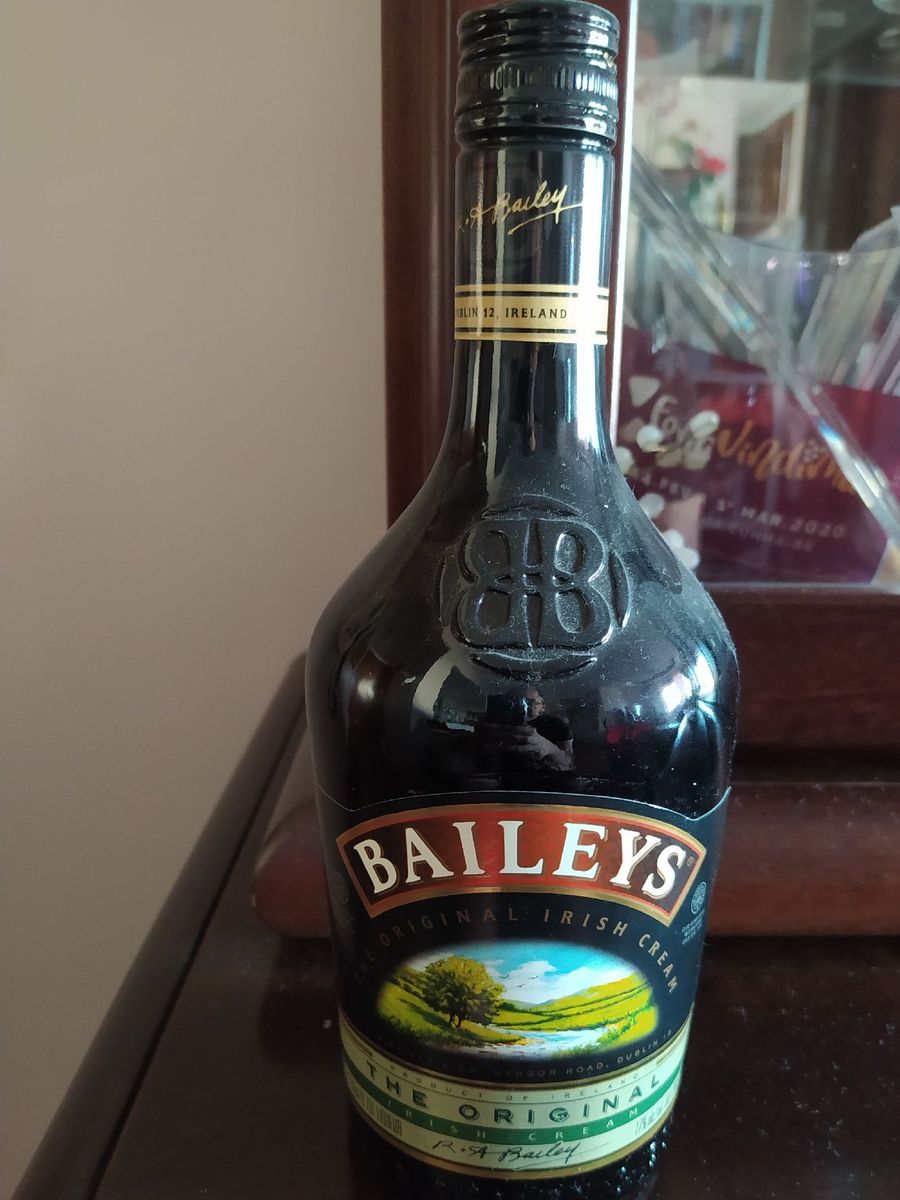 Garrafa Lacrada de Colecionador | Produto Vintage e Retro Bailey S ...