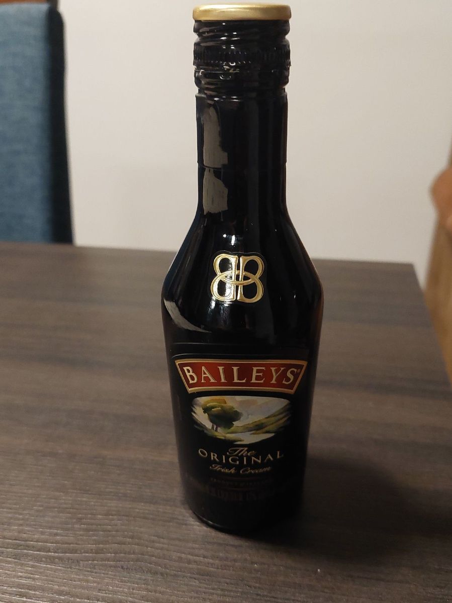 Garrafa Vazia Bailey S Decoração | Móvel p/ Casa Baileys Usado 81385272 ...