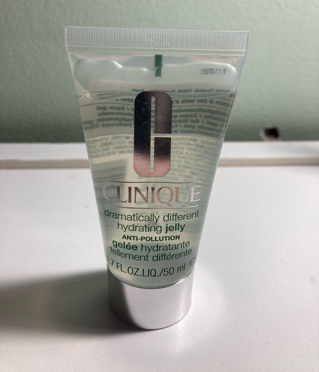 Gel Hidratante Anti-poluição Clinique Dramatically Different Hydrating ...